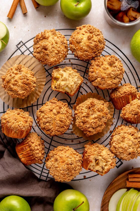 Apple Muffins - House of Yumm