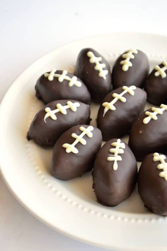 OREO Cookie Ball Footballs - House of Yumm