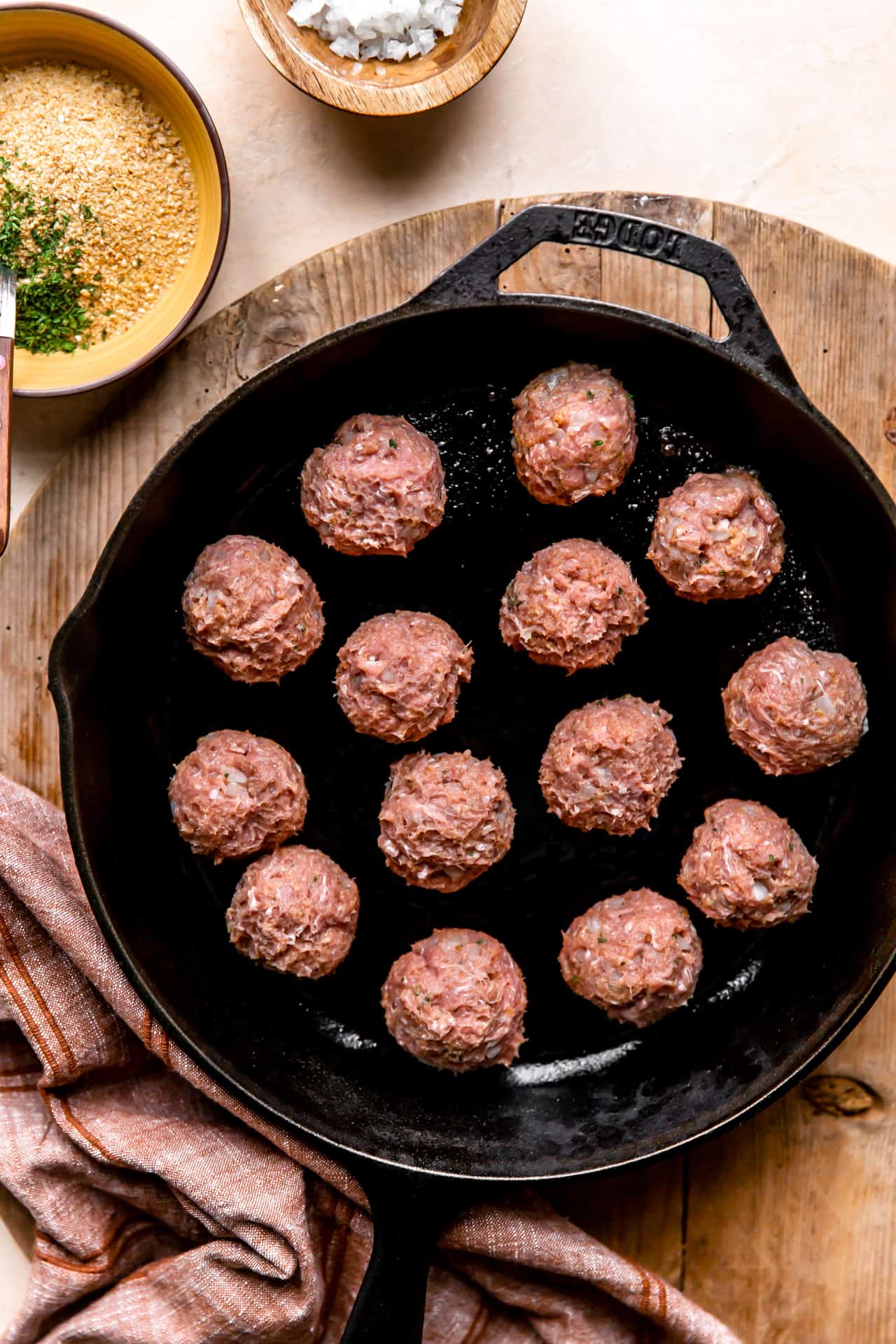 Turkey Meatballs in Creamy Gravy - House of Yumm