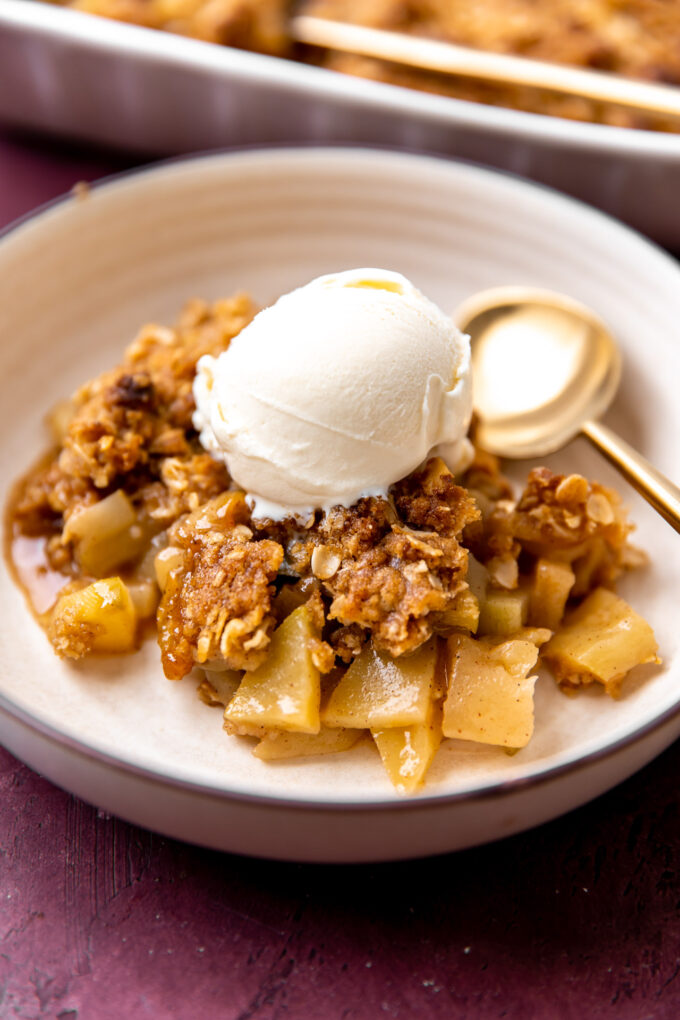 Classic Apple Crisp Recipe - House of Yumm