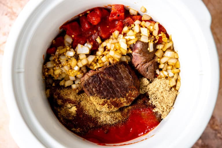 Weeknight Chuck Roast Chili - House of Yumm